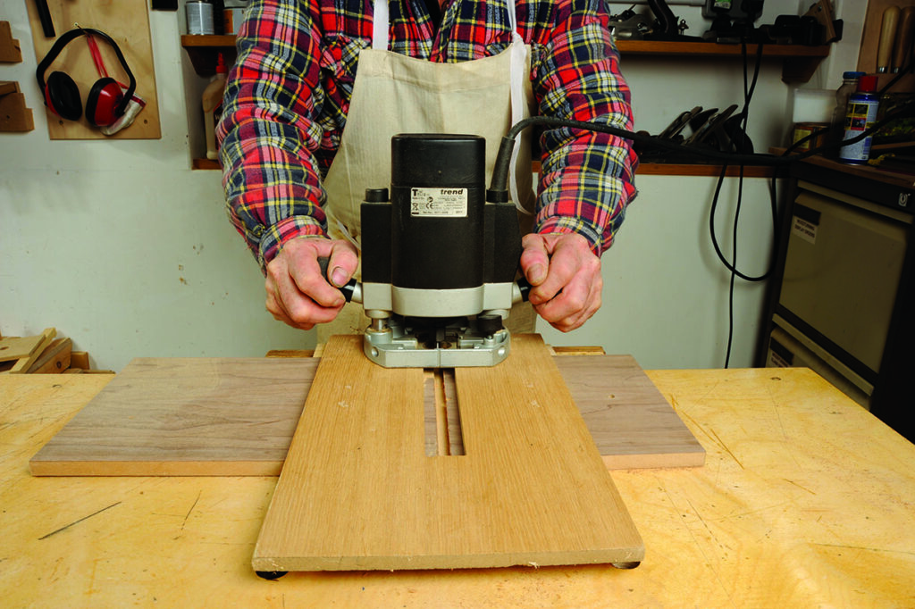 Freehand Routing - Woodworkers Institute