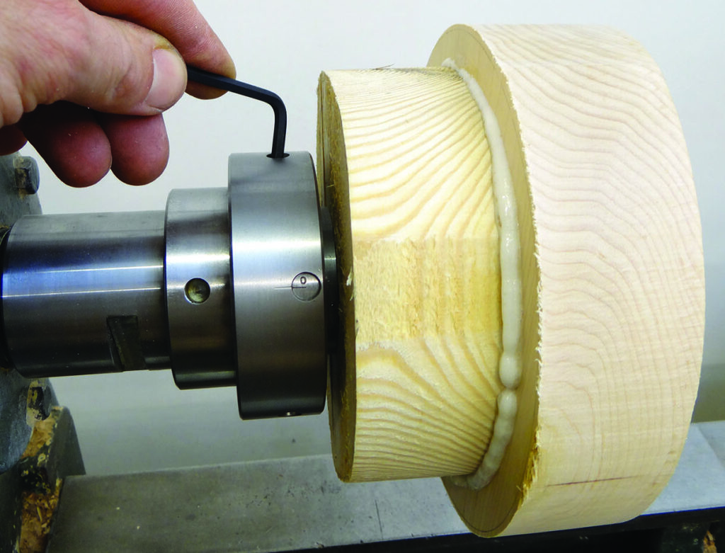 Eccentric Turning, Using Chucks - Woodworkers Institute