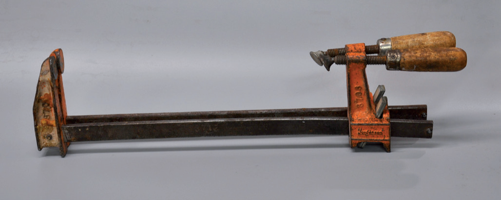 Restore Old Clamps: Techniques for Cleaning and Repairing Tools