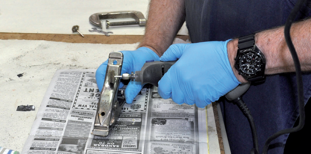 Restore Old Clamps: Techniques for Cleaning and Repairing Tools