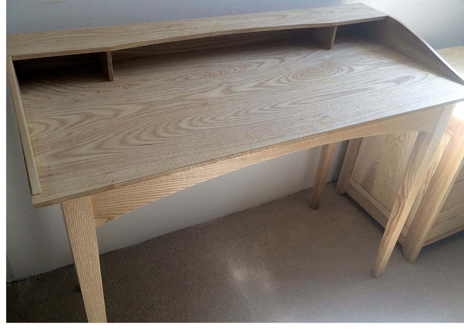 Crafting a Shaker-Inspired Writing Desk for a Celebrated Poet