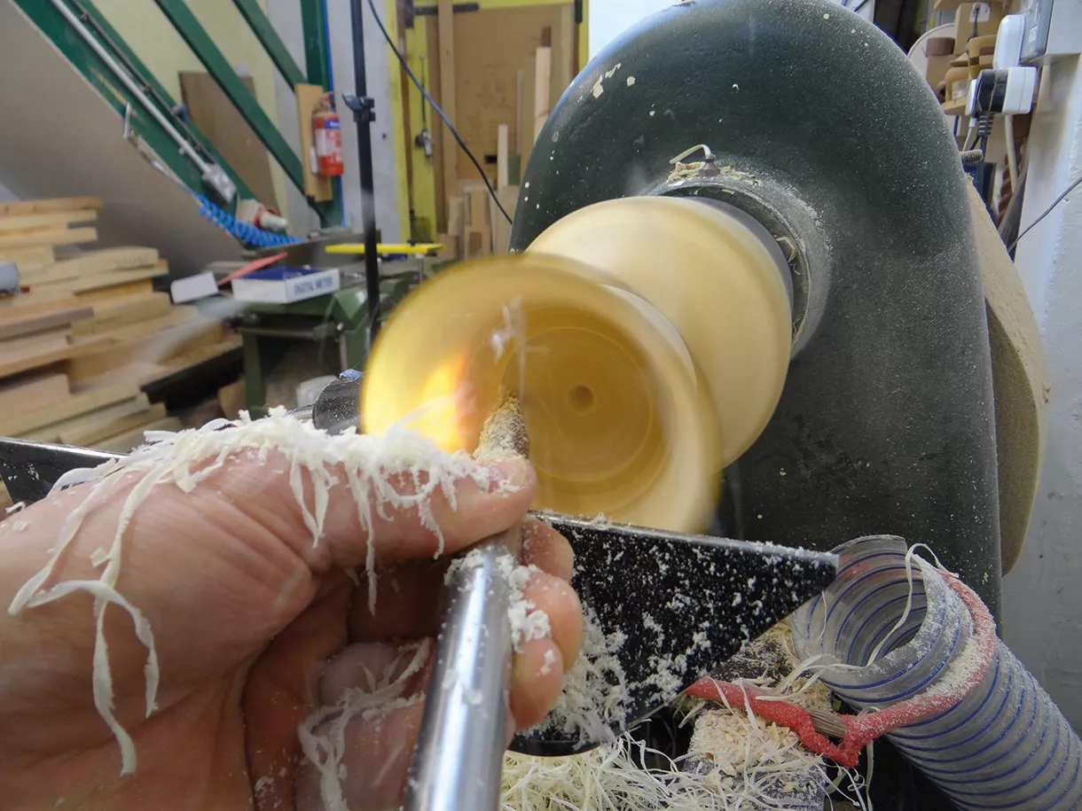 Turning Thin Green Wood Bowls: Tips and Techniques