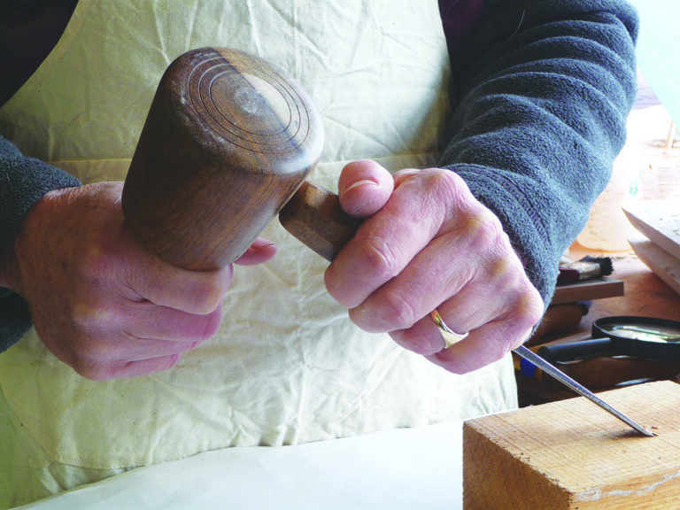 Beginner's Guide to Gouges and Chisels for Woodcarving