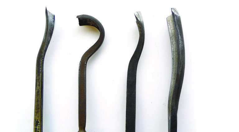 Beginner's Guide to Gouges and Chisels for Woodcarving