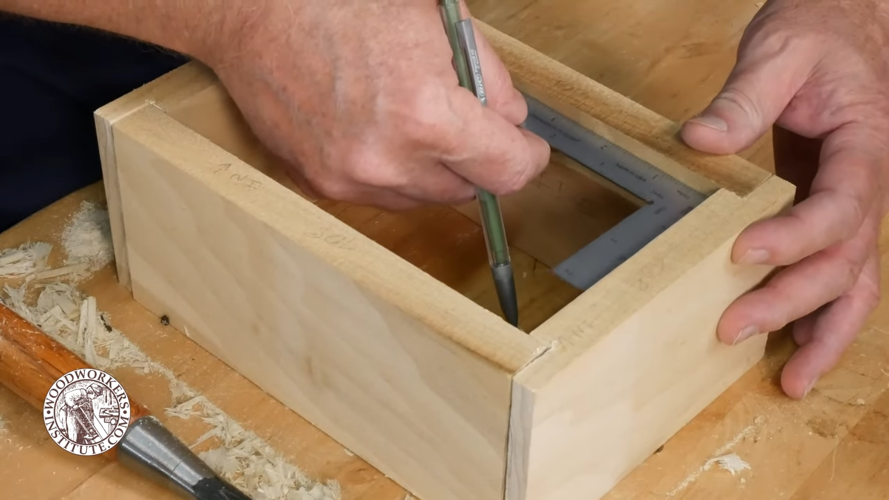 How to Make a Small Box Using Hand Tools with Randy Maxey
