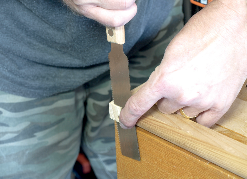 Crafting a Jigsaw Puzzle Stand: Step-by-Step Guide