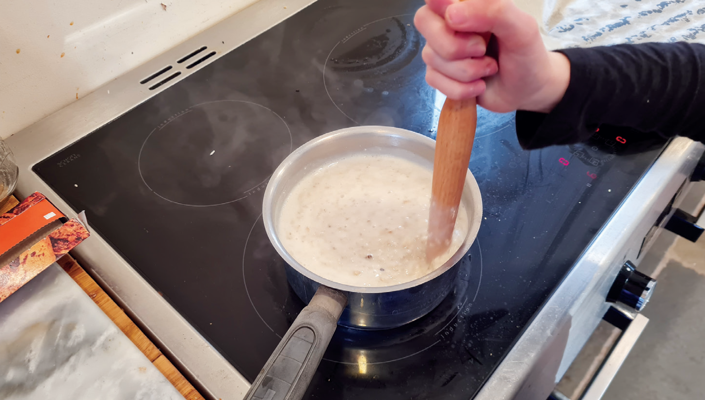 Craft Your Own Spurtle: Perfect Winter Porridge Tool
