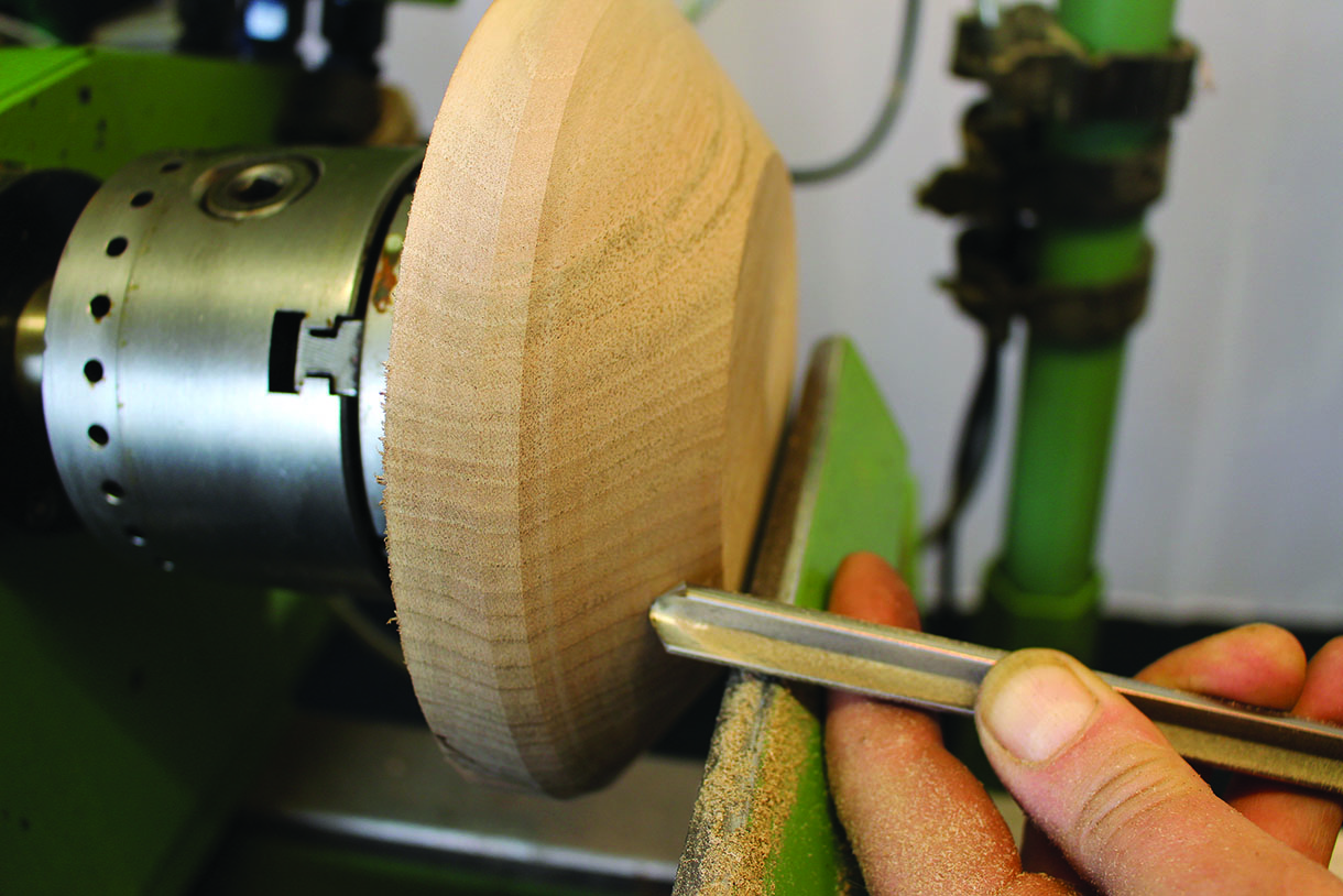 Mastering Woodturning: Importance of Bevel Rubbing Explained