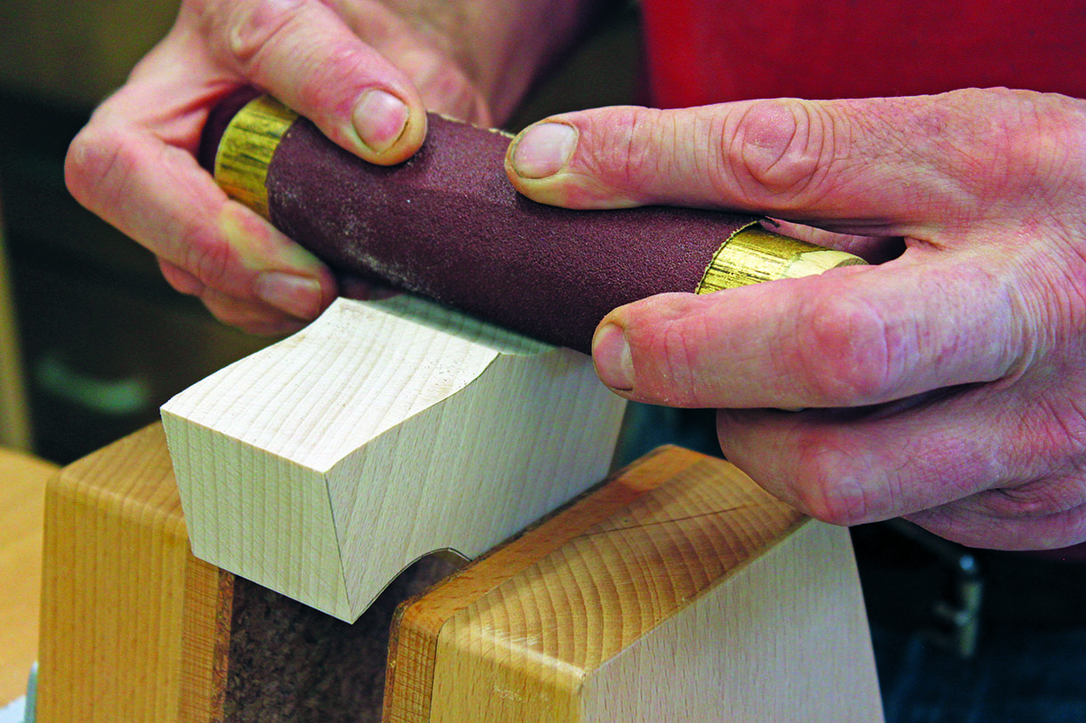 Create a Durable Carver’s Vice for Your Workshop