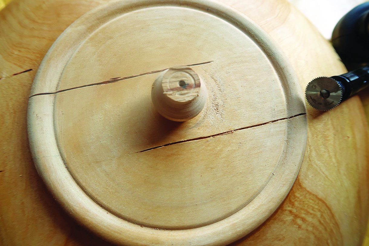 Working with Cracked or Imperfect Timber: Challenges & Safety Tips