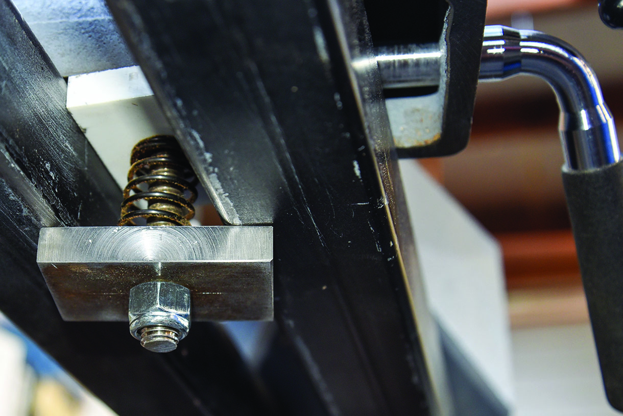 Chris Grace's Guide to a Smooth Banjo and Tailstock