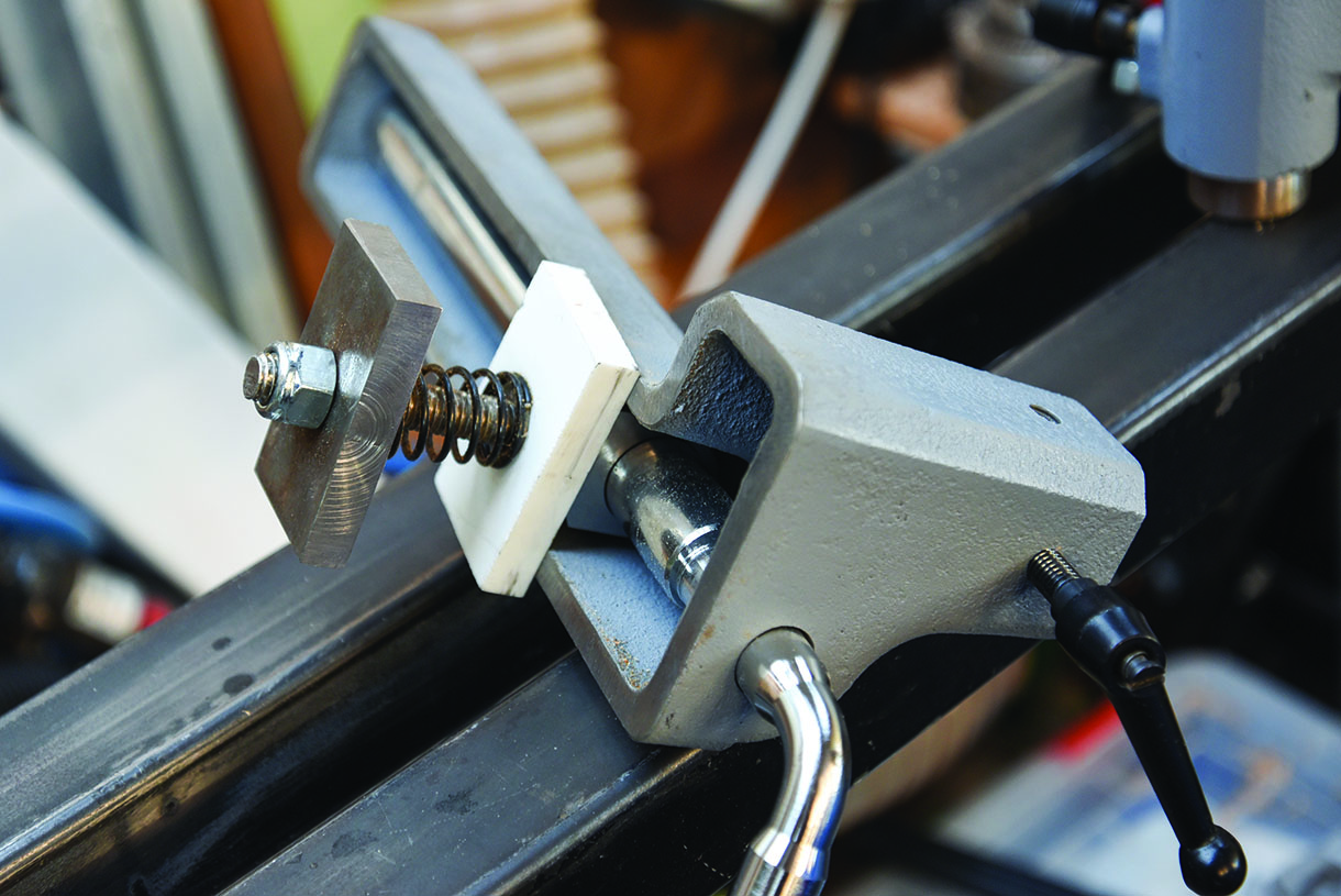 Chris Grace's Guide to a Smooth Banjo and Tailstock