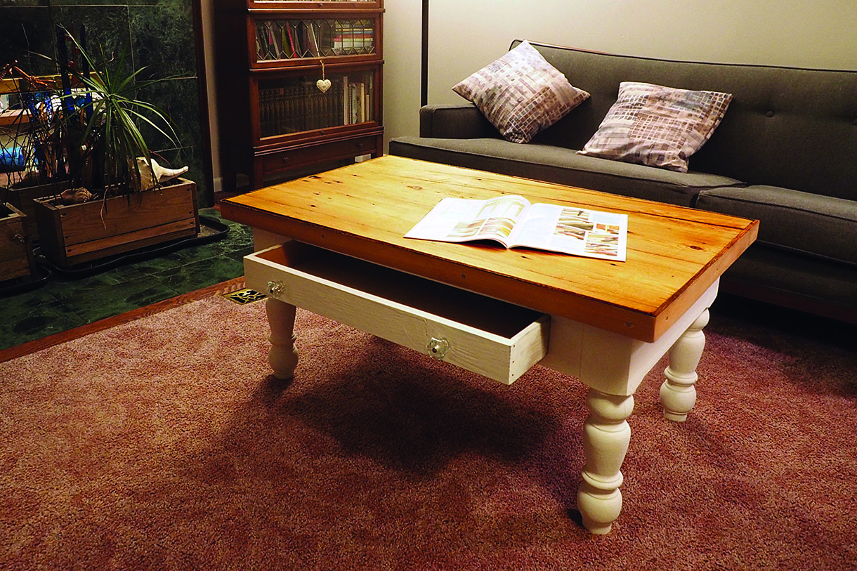 Craft a Rustic Coffee Table with Reclaimed Wood – DIY Guide