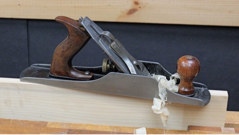 Master Hand Planes for Perfect Woodworking Results