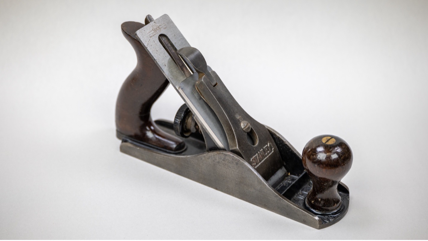 Master Hand Planes for Perfect Woodworking Results
