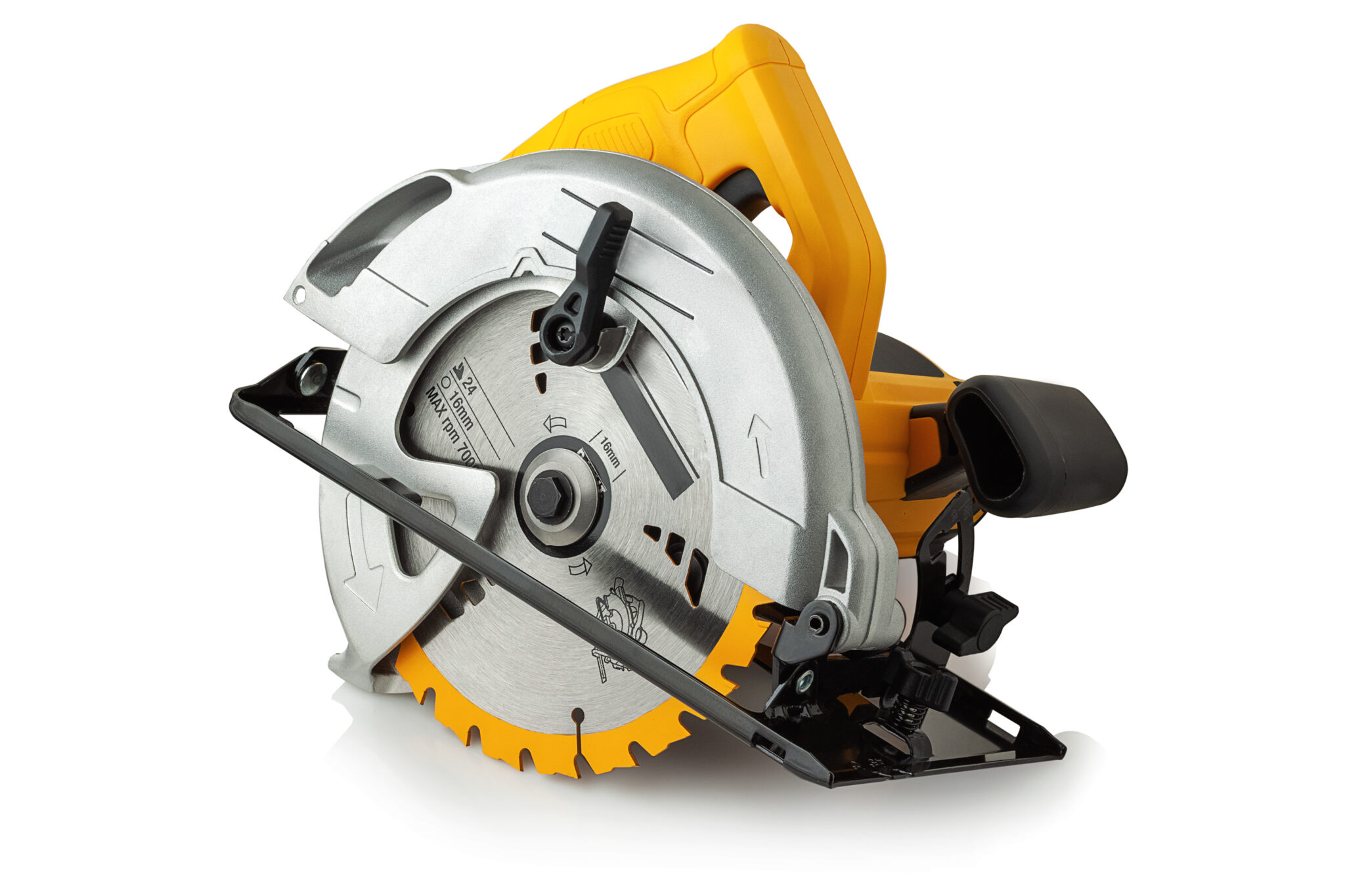Circular Saws: Types and Essential Safety Tips
