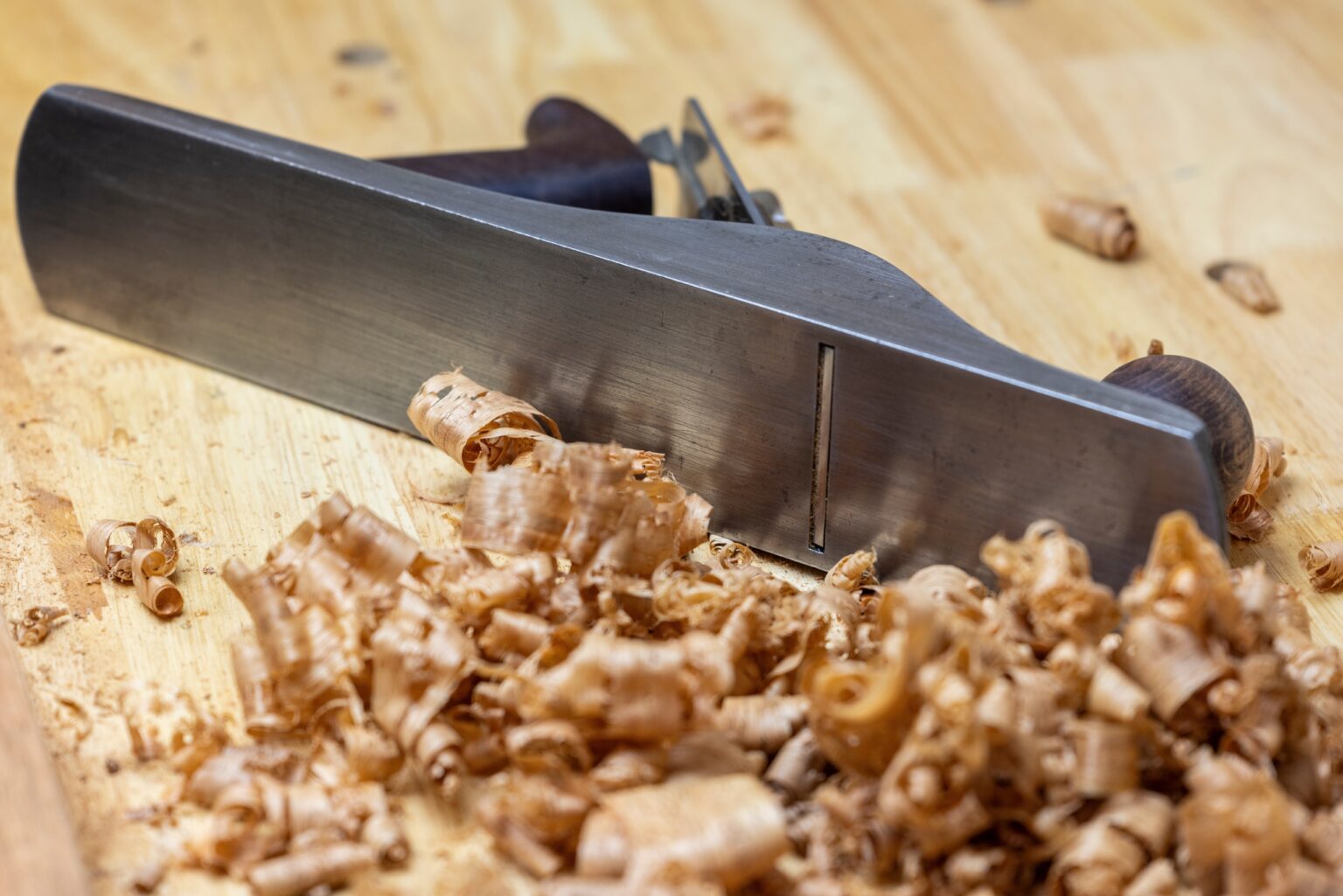 Master Hand Planes for Perfect Woodworking Results
