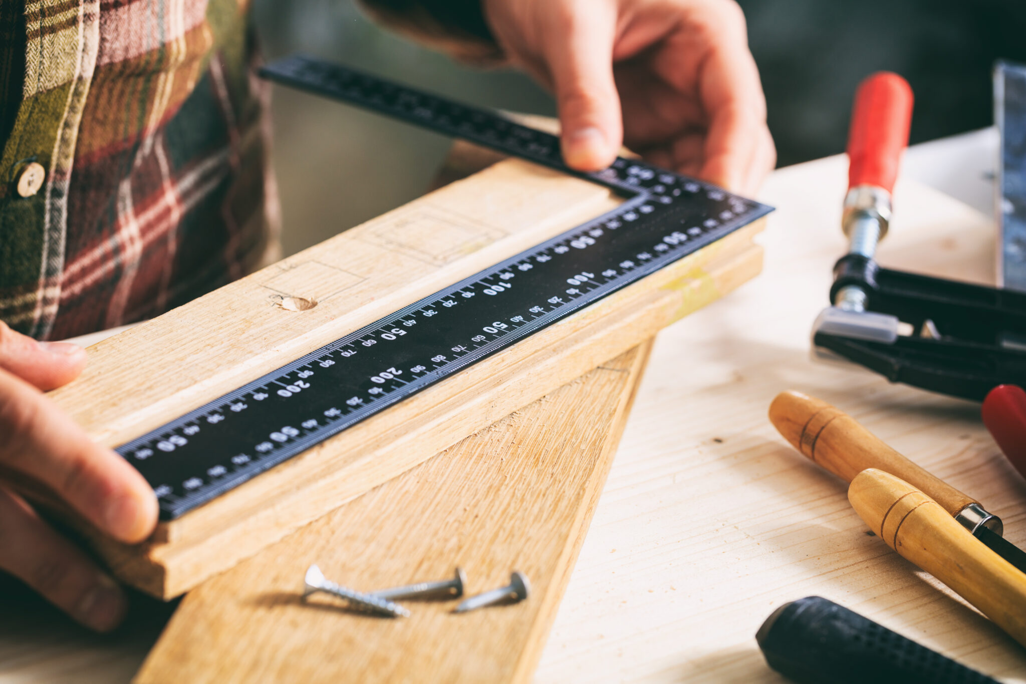 Top 7 Essential Woodworking Measuring Tools