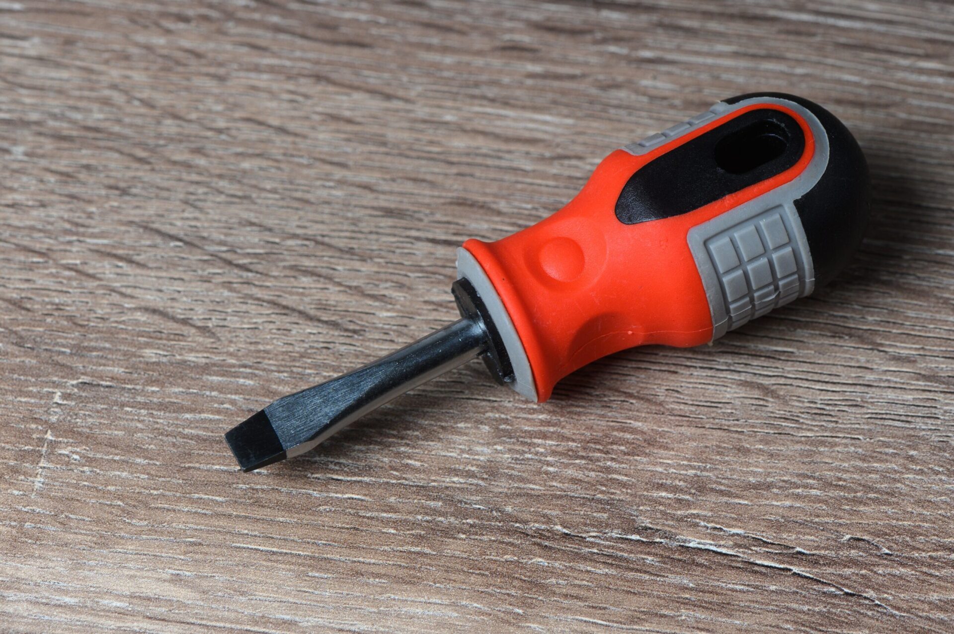 7 Essential Screwdrivers for Woodworking Projects