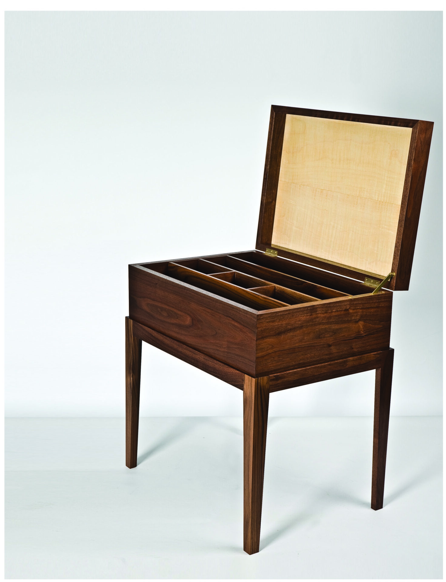 Transforming Old Drawers into Unique Sewing Box