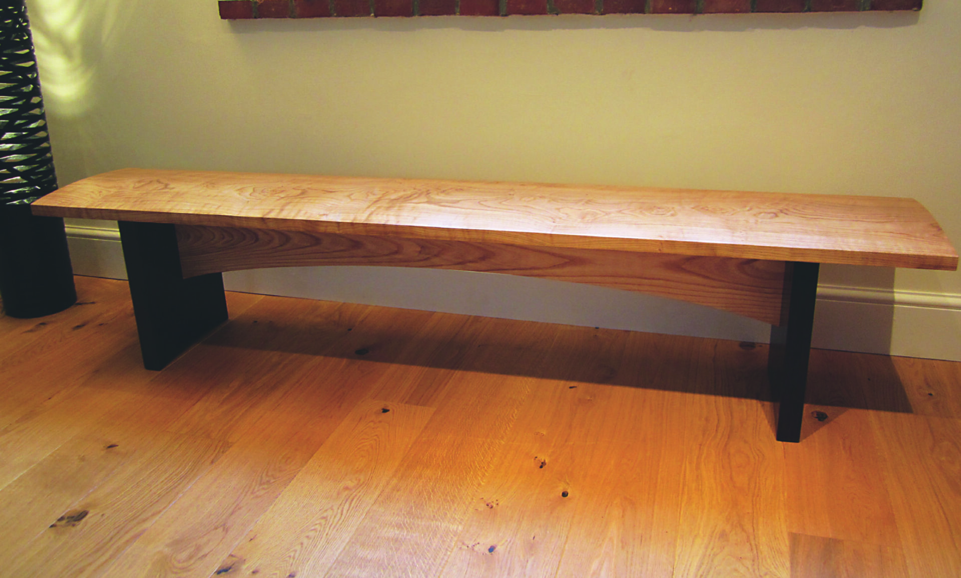 Crafting a Unique Oak Bench with David Barron's Expertise