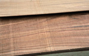 Master Veneer Cutting with John Bullar's Guide