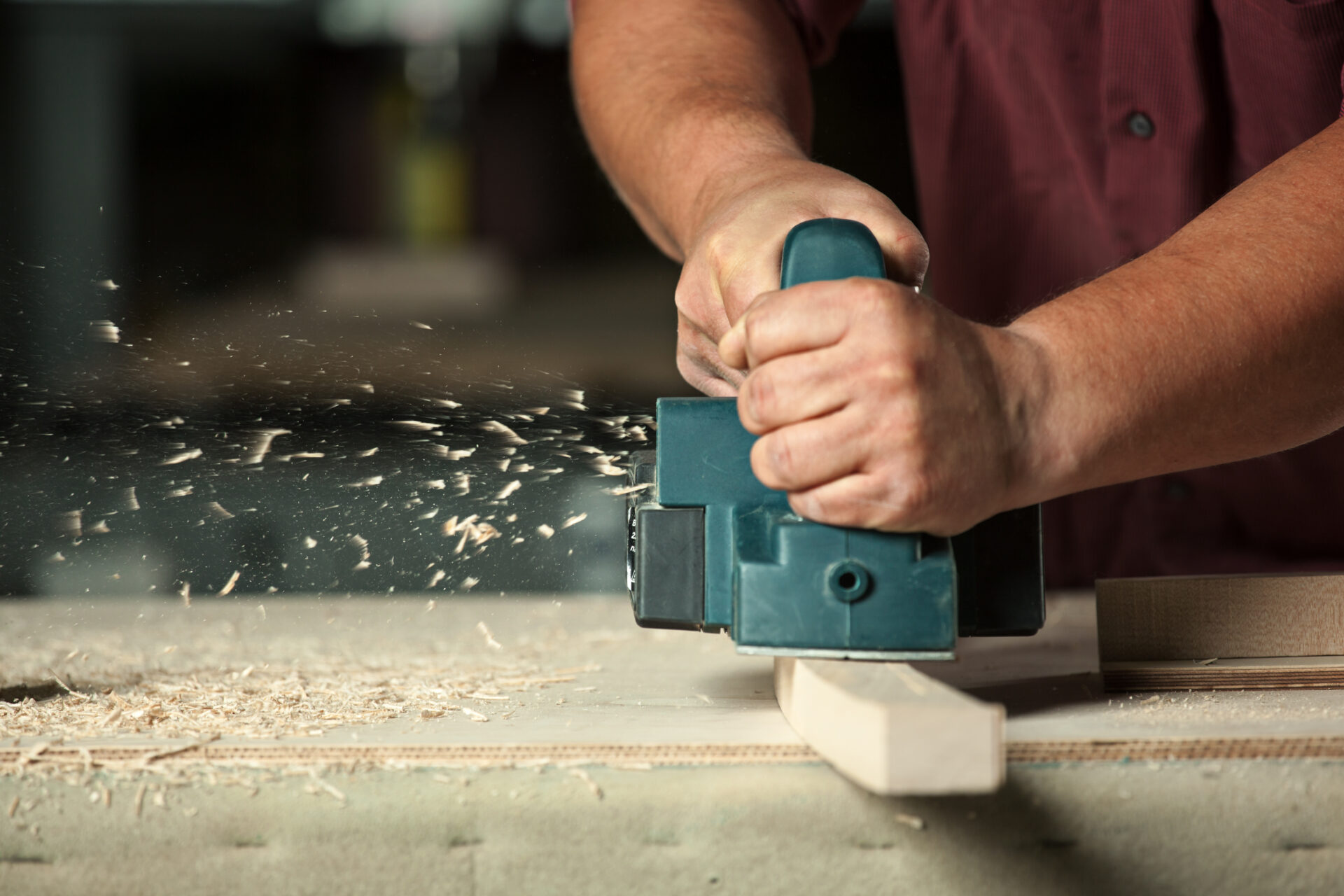 Power Tools vs Hand Tools: Choosing the Right Tool