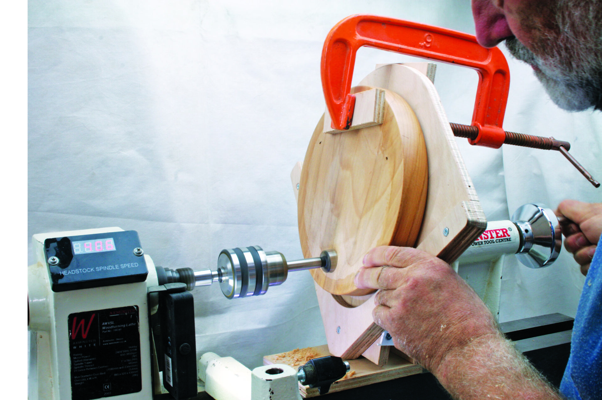 Crafting Bead & Ball Stool: Jigs for Easy Woodturning