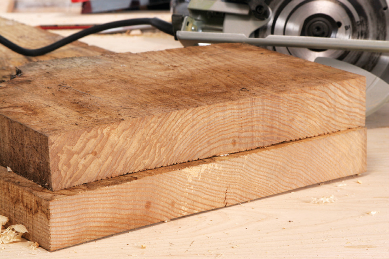 Compact Folding Bench Design for Small Workshops