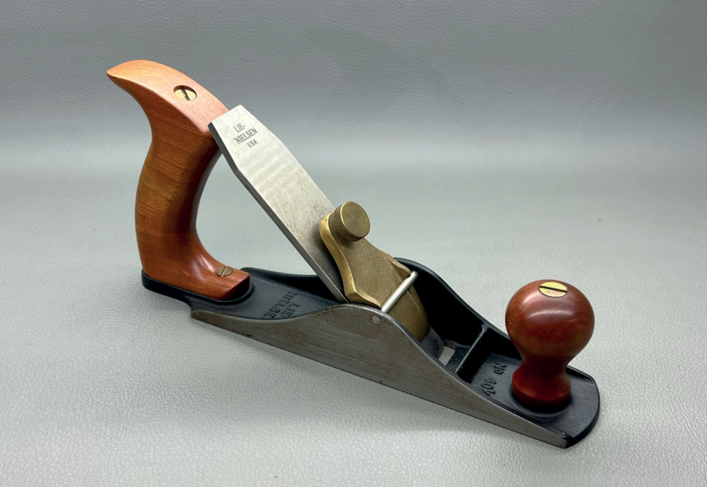 Master Roughing Plane: Essential Woodworking Guide