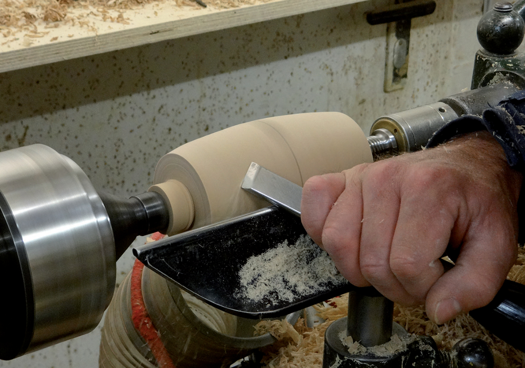 Craft a Wooden Mallet Using Skew Chisel Techniques